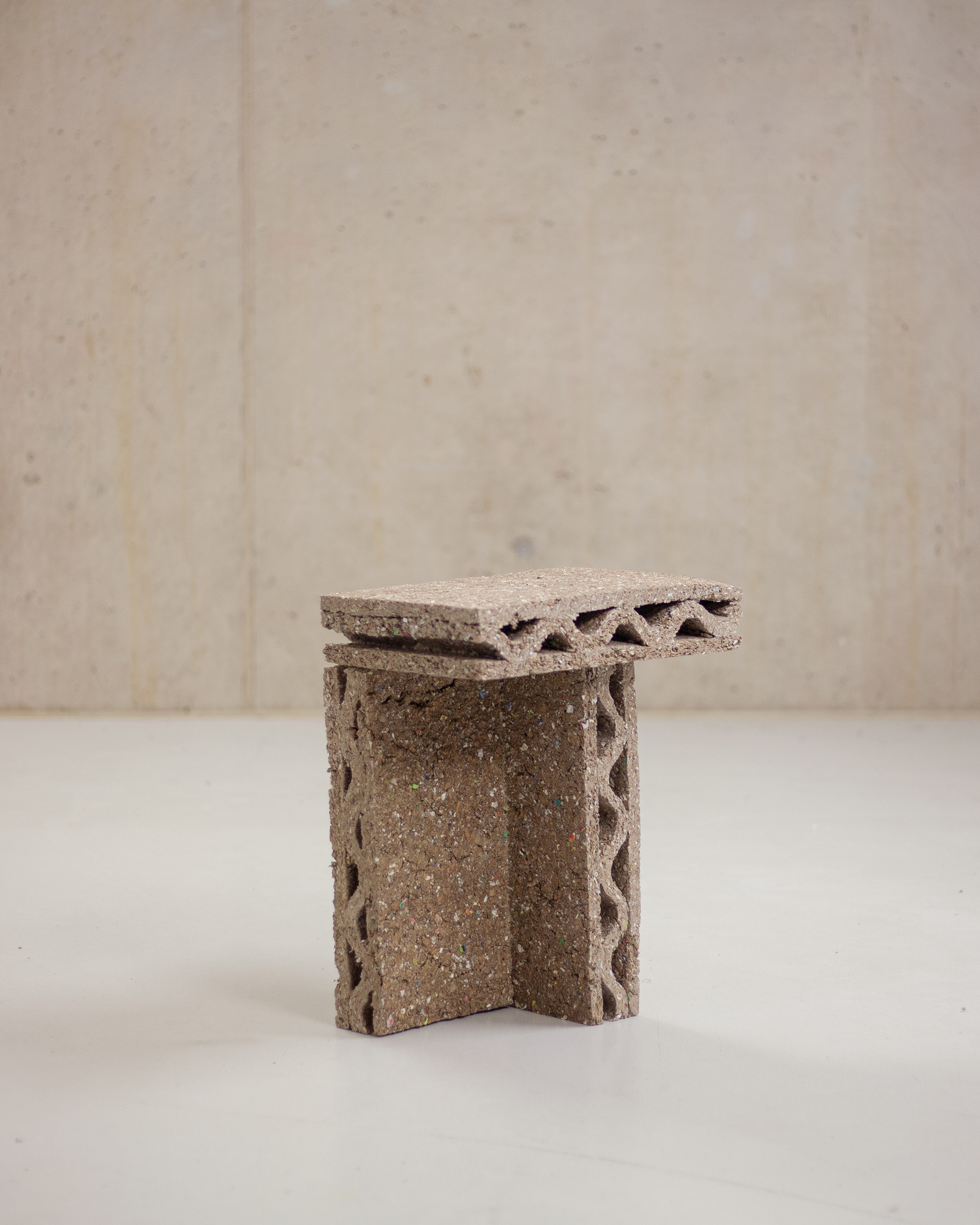 Constructive Pulp Board – Heiko Bauer